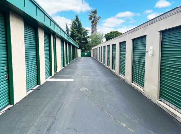 Storage Units in Castro Valley, CA - Grove Way Mini Storage